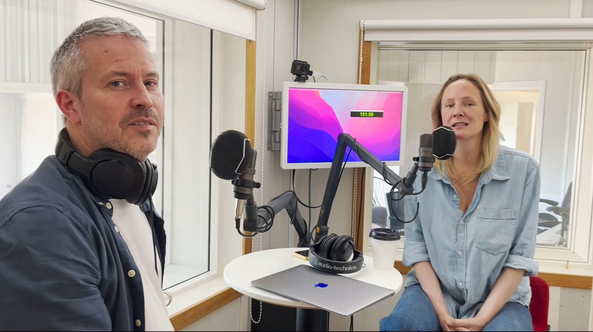 Second hand på Myrorna - Kläder och inredning från kända varumärken