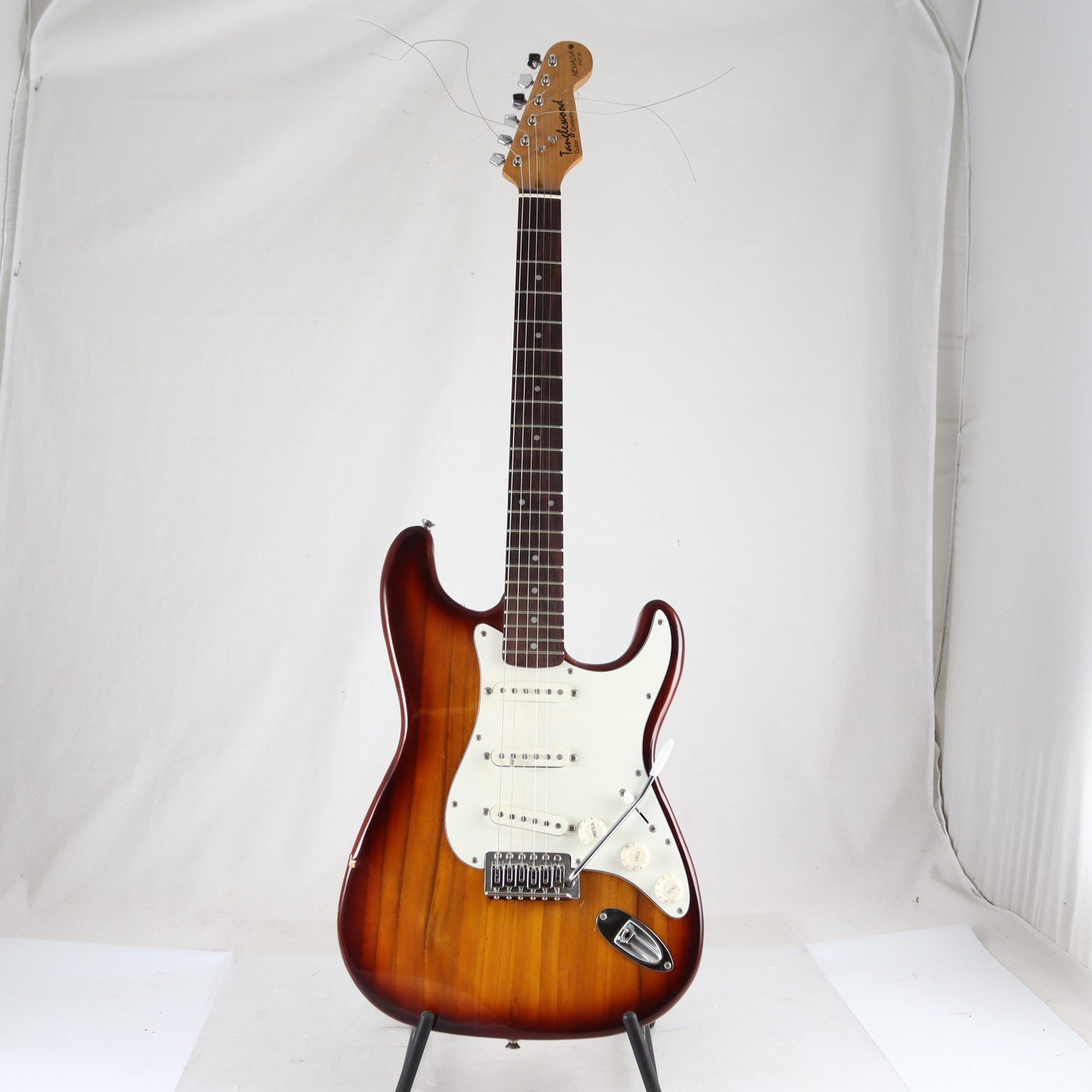 Gitarrer second hand - Köp gitarr och tillbehör begagnat - Myrorna