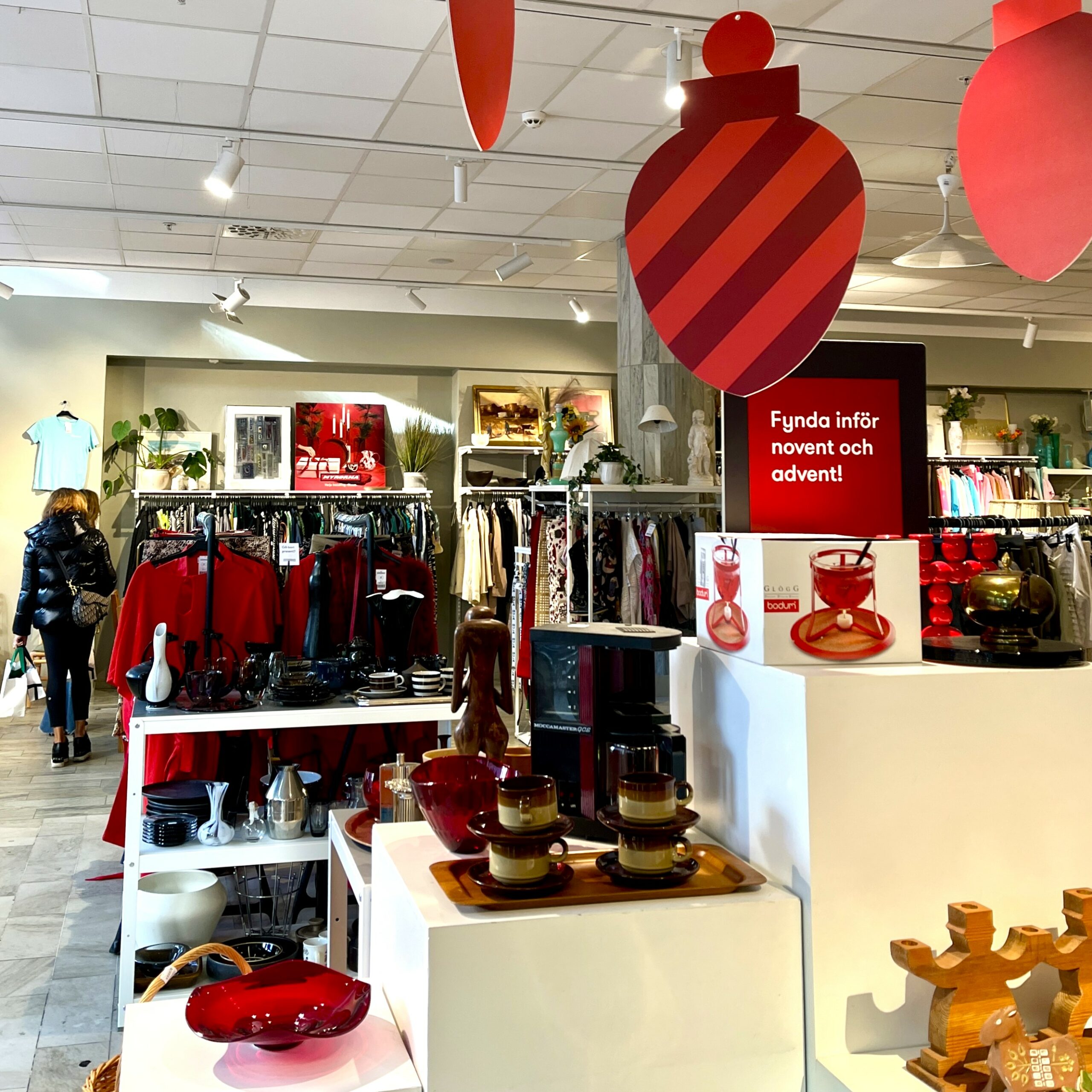 Allt för julen finns att handla second hand - Myrorna