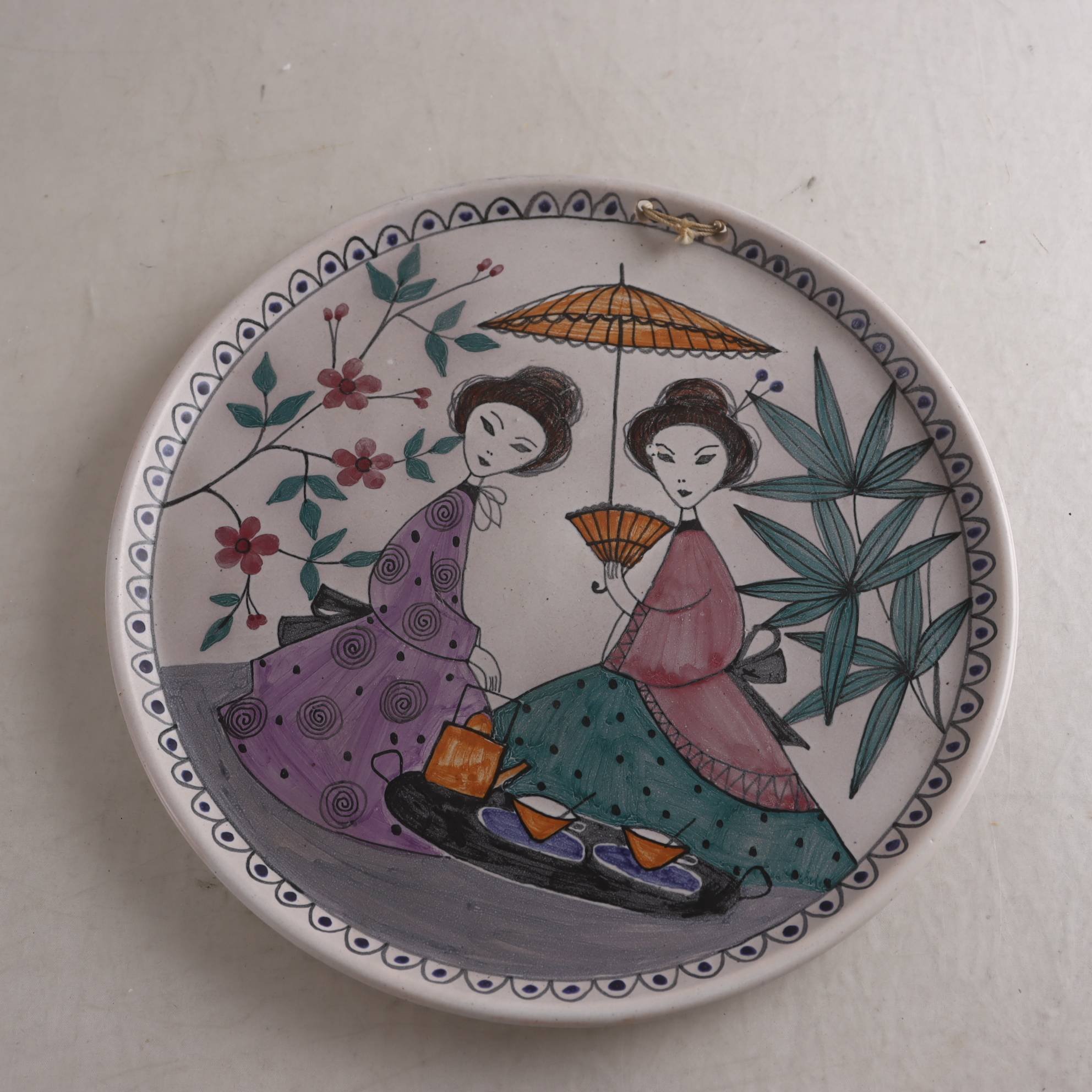 Väggtallrik, Laila Zink, Kupittaan Savi, signerad - second hand | Myrorna